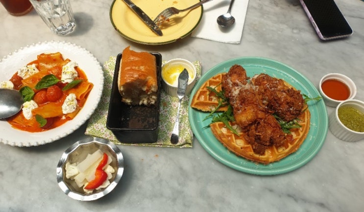 고터 반포 브런치 맛집 센트럴시티 쓰리버즈 주차장 넓은 레스토랑 네이버 블로그