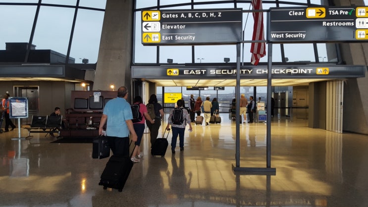 [유나이티드항공 탑승기] 나의 첫 대서양 횡단! 워싱턴 - 마드리드 UA163편 보잉 767 탑승기 : 네이버 블로그