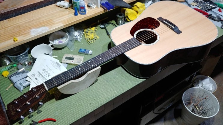 마틴 D13E 어쿠스틱기타 셋업 작업 / 기타리페어 : 네이버 블로그