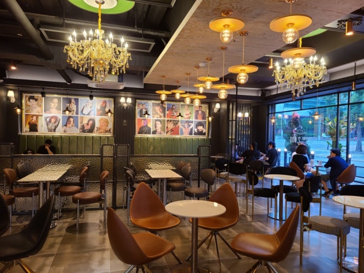 수원에만 있는 카페☕ 알바생😋의 솔직리뷰🖐 : 네이버 블로그