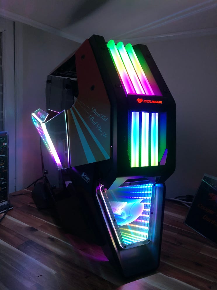 쿠거 퀀커2 Cougar Conquer2 : 네이버 블로그