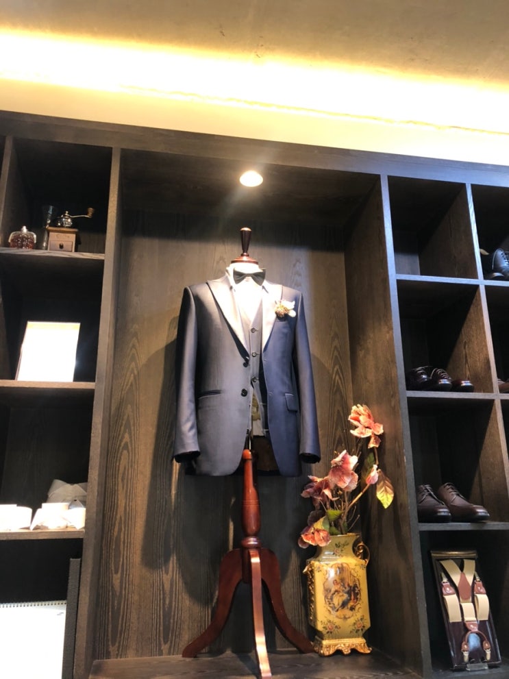 W.4 아이웨딩 리마조테일러 예복 계약 : 네이버 블로그