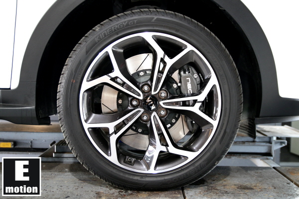 스포티지 더볼드 순정 19인치 휠에 4P 브레이크 튜닝 - 네오테크 NF 4P 380mm : 네이버 블로그