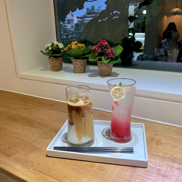 [구월동] 라온 카페(RAON CAFE) : 통유리가 예쁜 주택개조카페 : 네이버 블로그