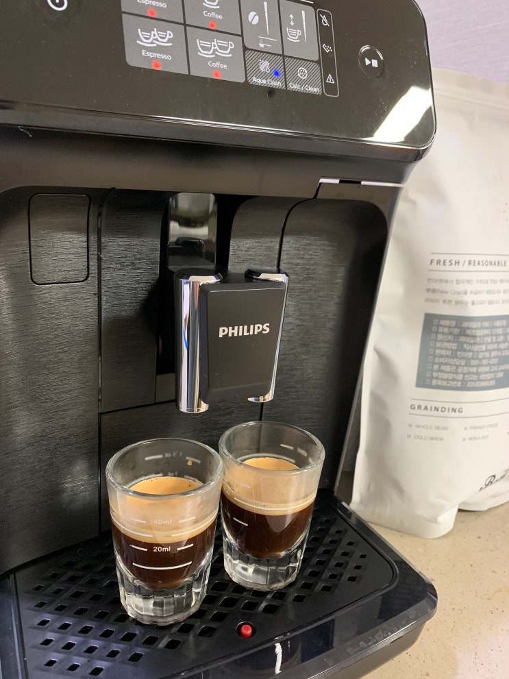 [광고NO] 전자동 커피머신 첫세척 / 필립스 EP1200/03 에스프레소머신 / 내돈내산 후기 / 필립스 작동소음 : 네이버 블로그