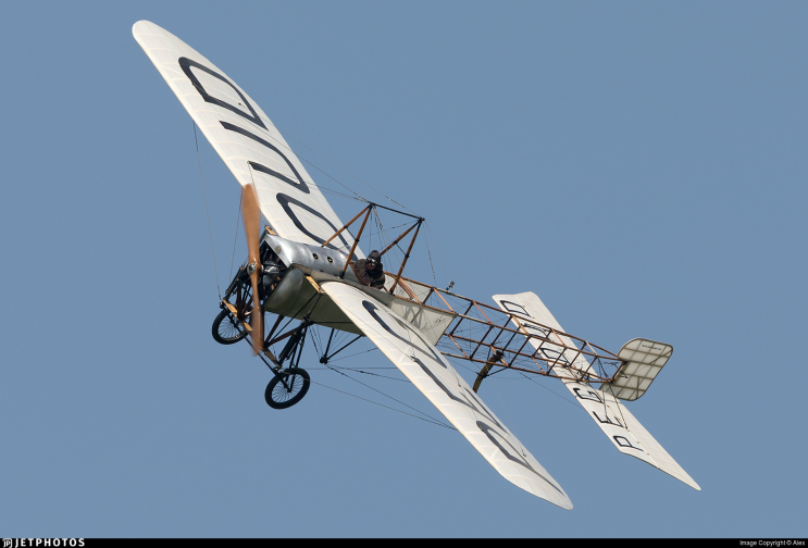 [System] 항공기의 동체는 무엇으로 만들어 졌을까? (Aircraft Construction, Fuselage, Truss ...