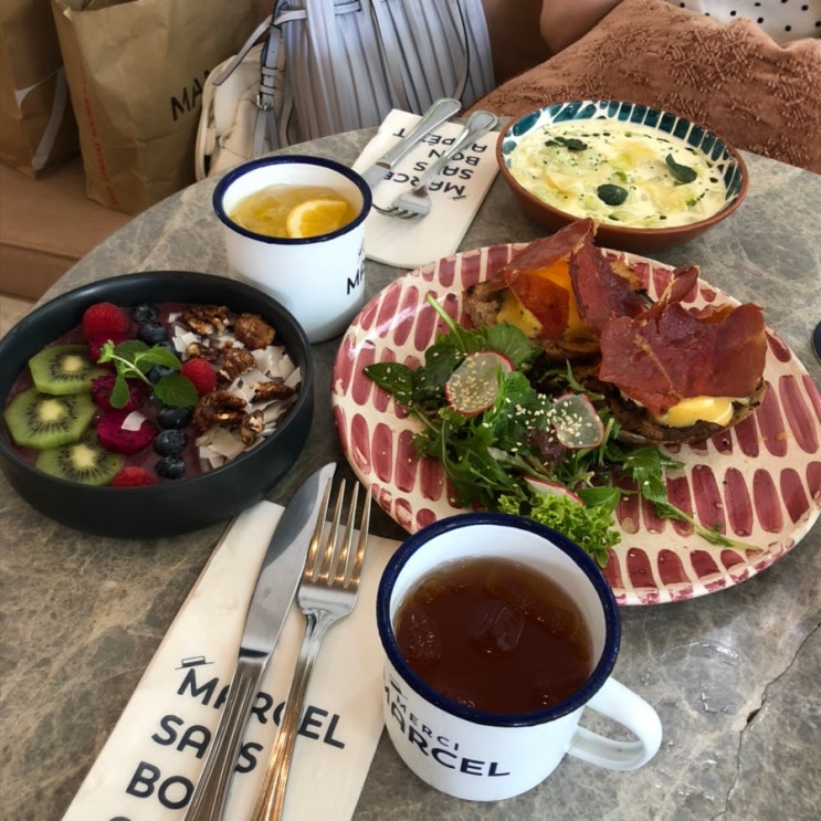 [싱가포르 일상] 오차드 메르시 마르셀 (Merci Marcel) : 네이버 블로그