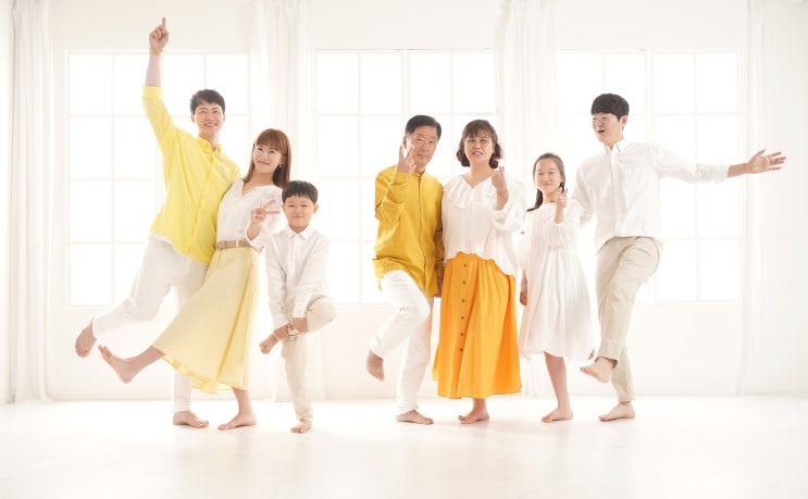 수원 동탄 오산 평택가족사진 대가족사진 의상 무료대여 가능한 스튜디오에서 부모님 모시고 가족사진 촬영 했어요 ~ 네이버 블로그