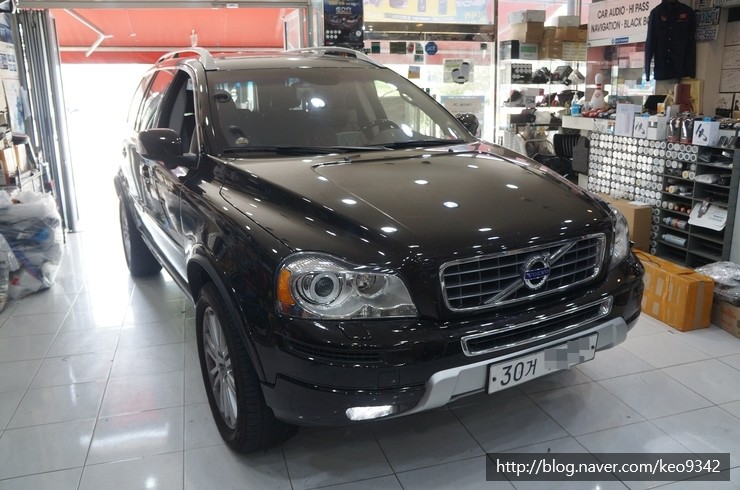 볼로 Xc 90 속도 감응형 전방 감지센서 작업자동차 튜닝 작업 자동차 사각 지대 감지센서 시공 전문점 전후방 감지기