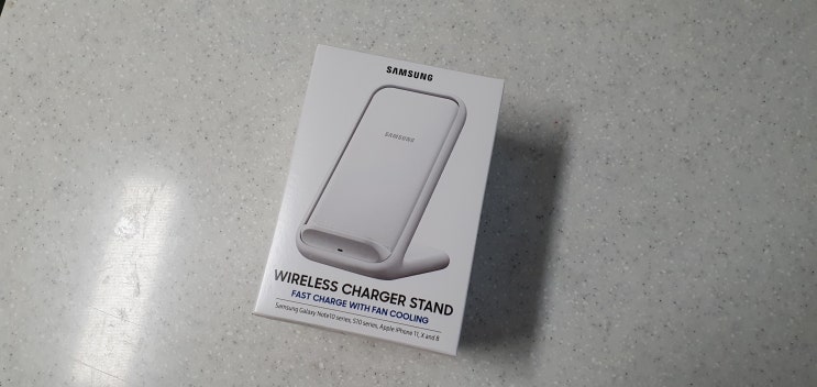 삼성 고속 무선충전기 EP-N5200 화이트.. 충전기 가리네 이놈?? : 네이버 블로그