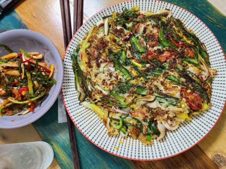 토일월 삼시세끼 곡물치아바타 엄뉘표열무김치 차돌초마짬뽕 해물파전 엄뉘표등심돈까스 냉면 참치김밥 네이버 블로그
