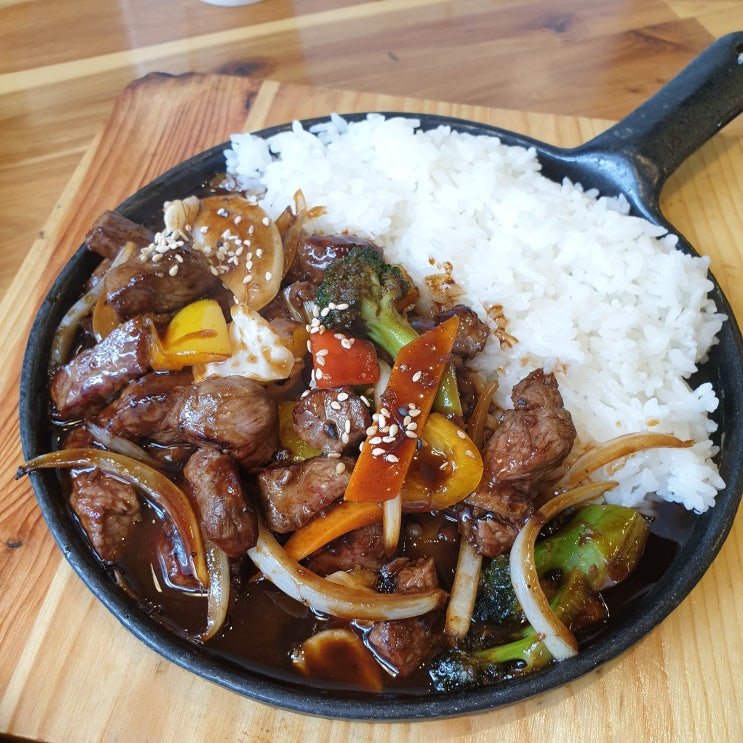 전주시내맛집 8000원에 즐기는 소고기 꽃갈비 스테이크 덮밥, 객사돈까스 : 네이버 블로그