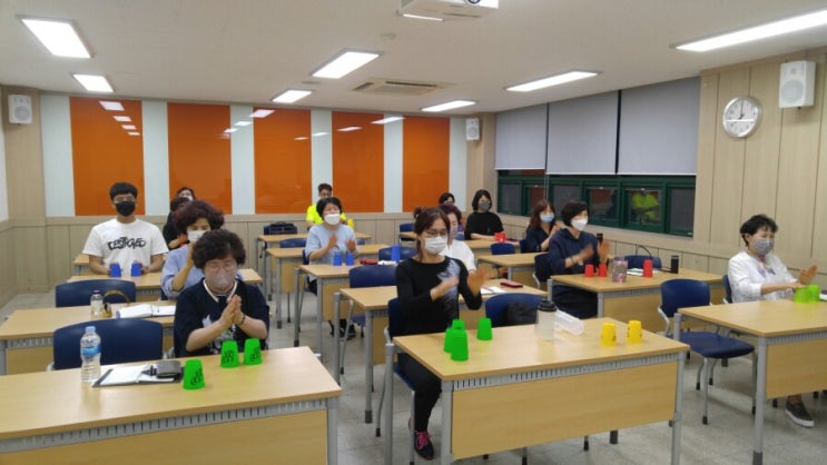 경상대학교평생교육원 Vis웃음인문학 7기생 모집과 진주교육대학교평생교육원 실버재활웃음코칭상담사치매예방 17기생 모집과 복지