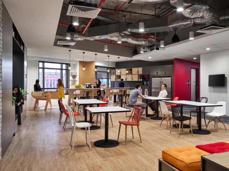 행복, 웰빙, 아름다움 사이에 강한 상관 관계가 있다는 신념을 바탕으로 보다 협업적이고 브랜드 중심적인 사무실 인테리어[비원 ...