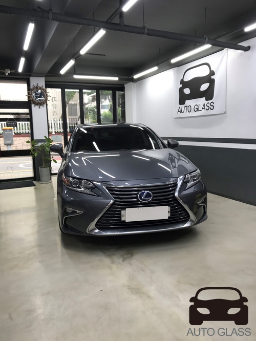 Lexus 렉서스 Es300h 앞유리 교체 및 Es300h 앞면 유리 교환 과정과 Es300h 앞유리가격 유리 교체 비용 정보