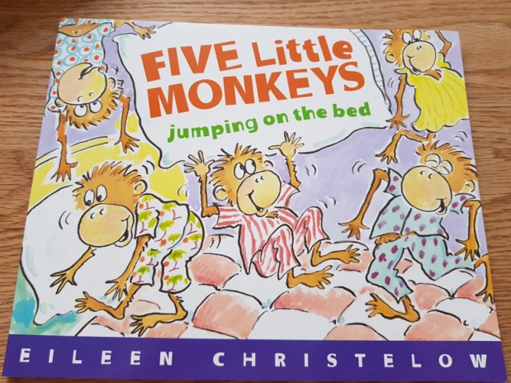 영어 그림책 느리게 100권 읽기_21. Five Little Monkeys Jumping on the Bed (by ...