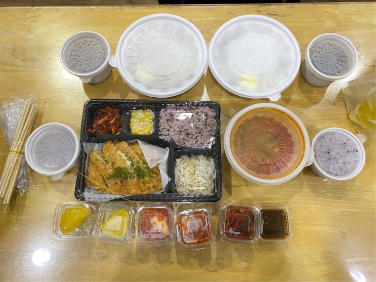 해운대 신시가지 장산역 종일식당 ~ 냉라면 배달 되어서 좋은데면이 국수 소면이라서 조금 아쉽네요~~ 네이버 블로그