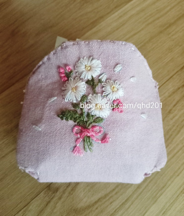 [다이소 추천 템] 내 돈 내산 무소음 무선 마우스(LGC-CMU02) , DIY 다이소 프랑스 자수 파우치 : 네이버 블로그