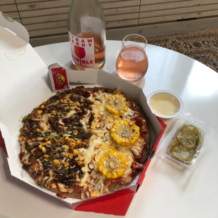 태풍전야, 먹부림 / 유로코 피자, 달달 옥수수+불고기BBQ : 네이버 블로그