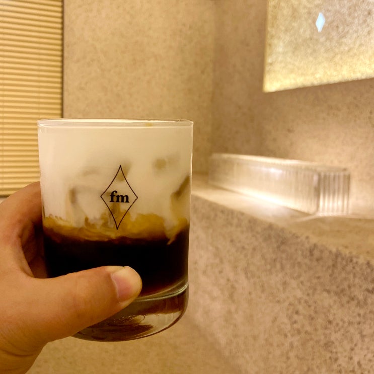 부산 전포 카페 에프엠 커피(fm coffee) 전포사잇길점 오픈했네 : 네이버 블로그