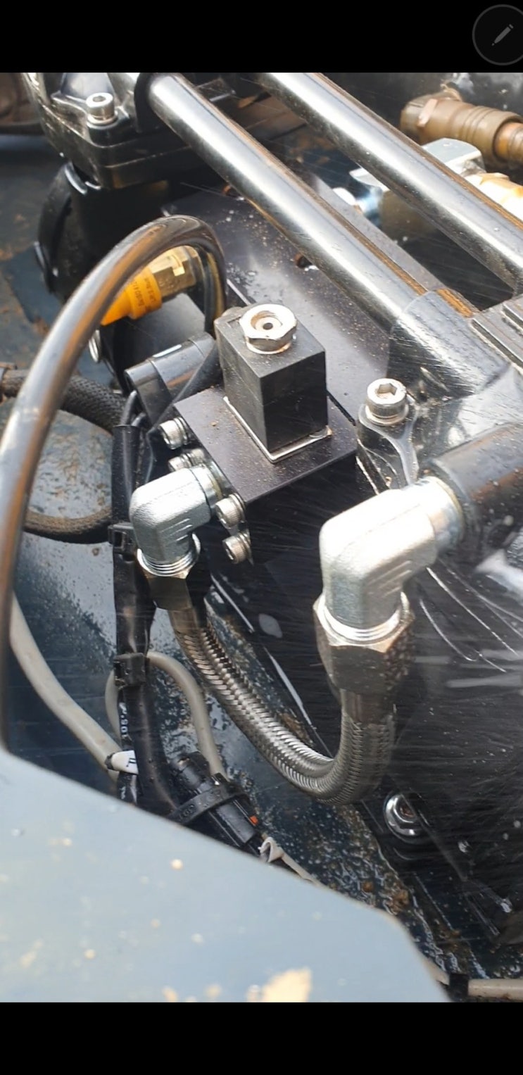 현대굴삭기(HW145) 컴프레서 헤드교체 사례 : 네이버 블로그