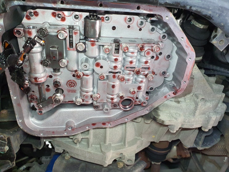 아반떼HD 변속충격 차안나감 P0760 SCSV-C 단선 또는 단락 미션수리 밸브바디 교환 울산동구카센터 가비자동차정비 ...