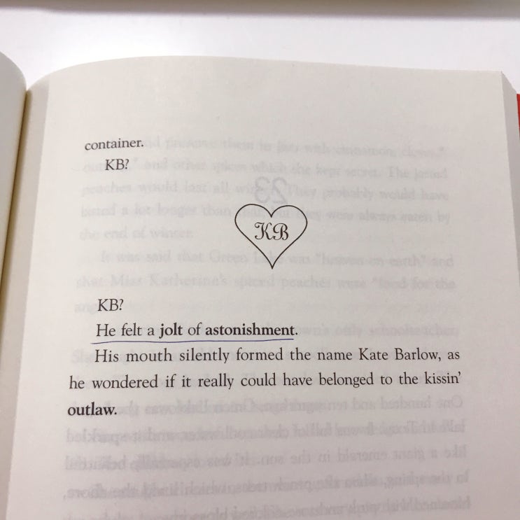 [영어원서] Holes-Chapter 22 / images from the Warden's cabin floated inside ...