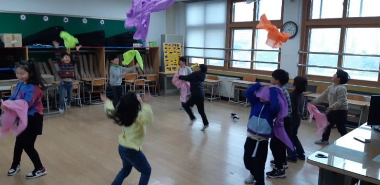 제천시돌봄교실 체육강사파견런앤점프스포츠 초등돌봄교실 친구들과 즐겁고 유익한 생활체육뉴스포츠 신체발달체육놀이 수업 제천돌봄교실 체육강사파견 전문업체 런앤점프 스포츠