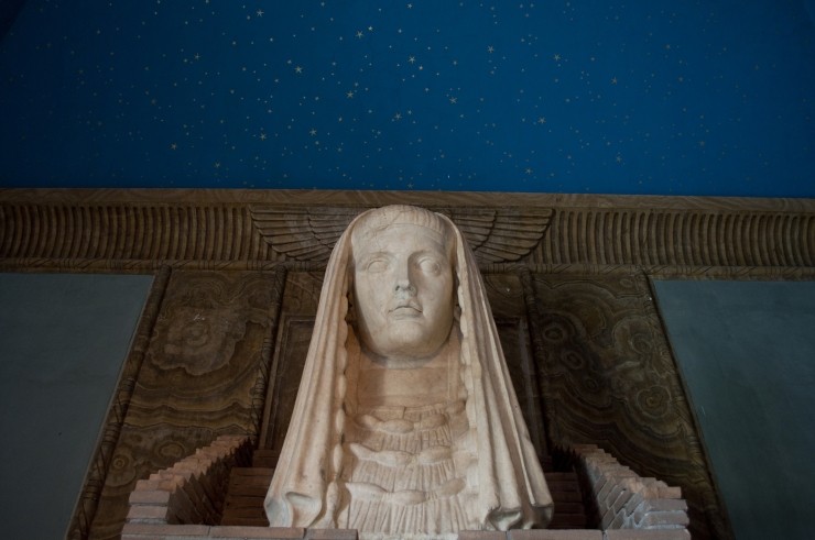 이시스-소티스-테메데르(Isis-Sothis-Demeter), Sala 3, 티볼리 하드리아누스 빌라의 카노푸스의 세라페움의 ...