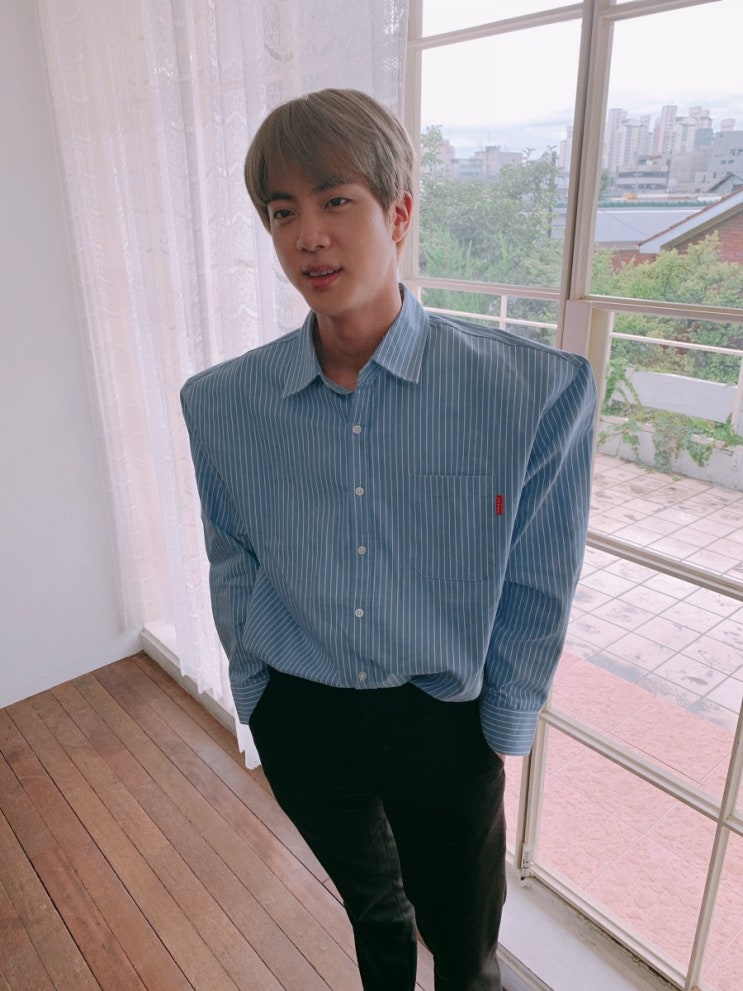 방탄소년단 진 | BTS Jin Amazing Upper Body Size : 네이버 블로그