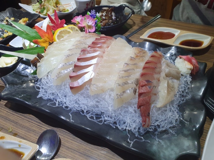 충주 맛집 충주 횟집 빛나는바다 맛있는 회와 스끼다시가 매력적인 충주 횟집 네이버 블로그