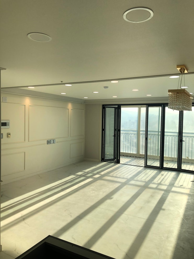 원주 리모델링 반곡동 벽산블루밍 리모델링 방 확장 중문 Led 조명 타일 줄눈 페인트 도배 장판 필름 탄성