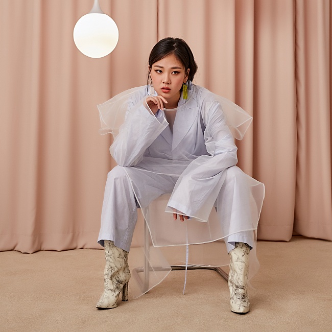 BIBI(비비) _ Restless(신경쓰여) (LISTEN 035) : 네이버 블로그