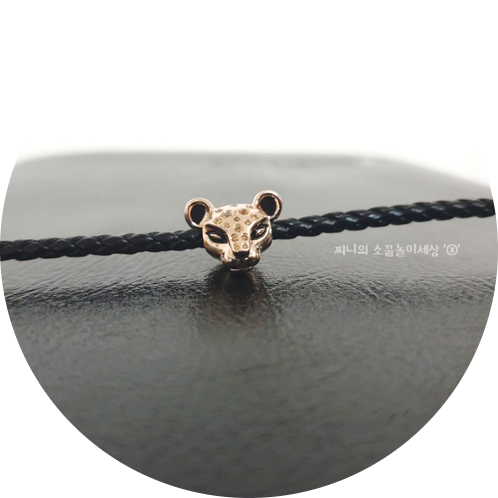 판도라가죽팔찌에 라이언참 고급지고 예쁘네 : 네이버 블로그