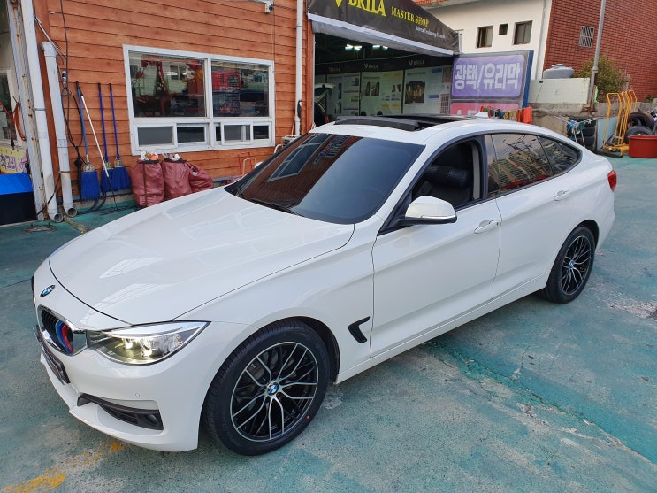 BMW 3GT M405 18인치 휠 장착+한국타이어 노블2+ 장착~~!! 김해 수입차타이어 전문점 하이타이어에서~ : 네이버 블로그