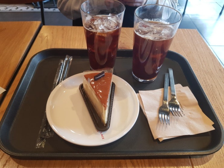 신사신사역가로수길 투썸플레이스 카페 투썸플레이스a Twosome Place 신사세로수길점 기프티콘 쓰러 방문