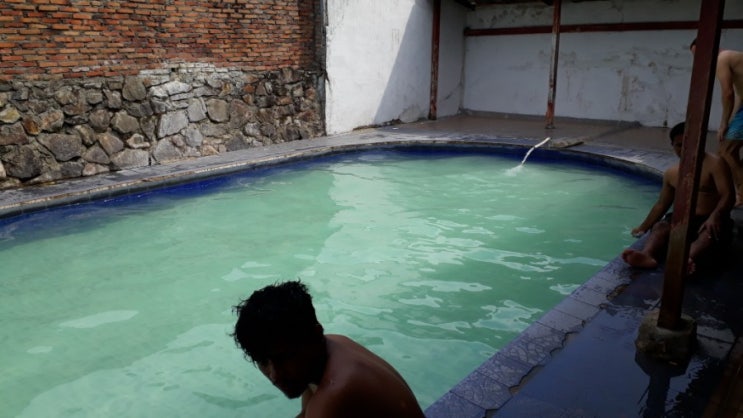 Tubiak Hot Spring / 또바호수 사모시르섬 Pulau Samosir di Danau Toba 동부 섬건너편 ...