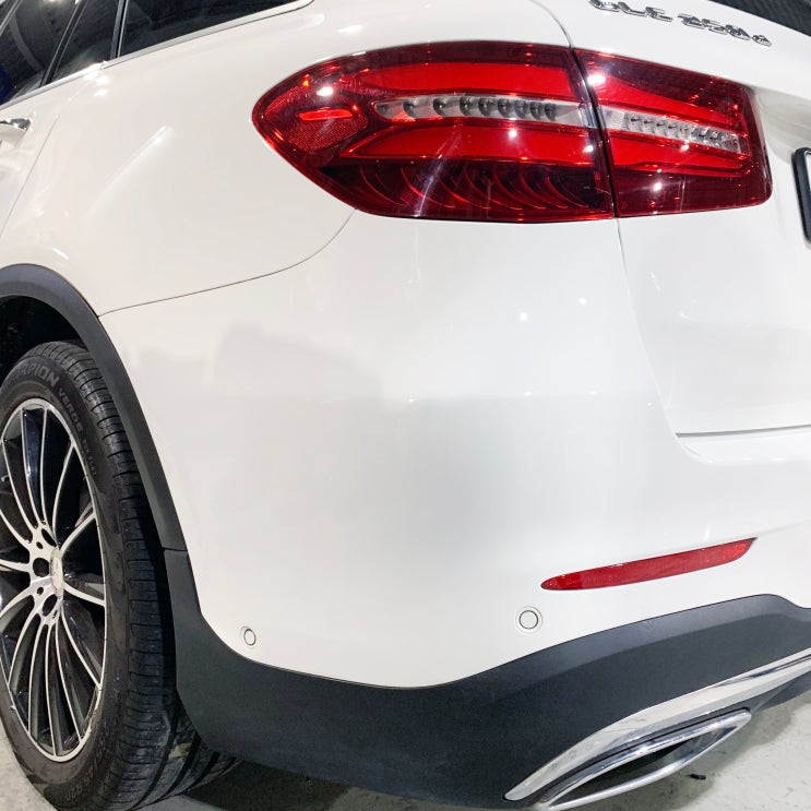 벤츠 Glc250d 뒷범퍼 부분도색 파츠 교환 수리 작업 강남 수입차 정비 잘하는 곳 추천 성수동 수입차 판금도색