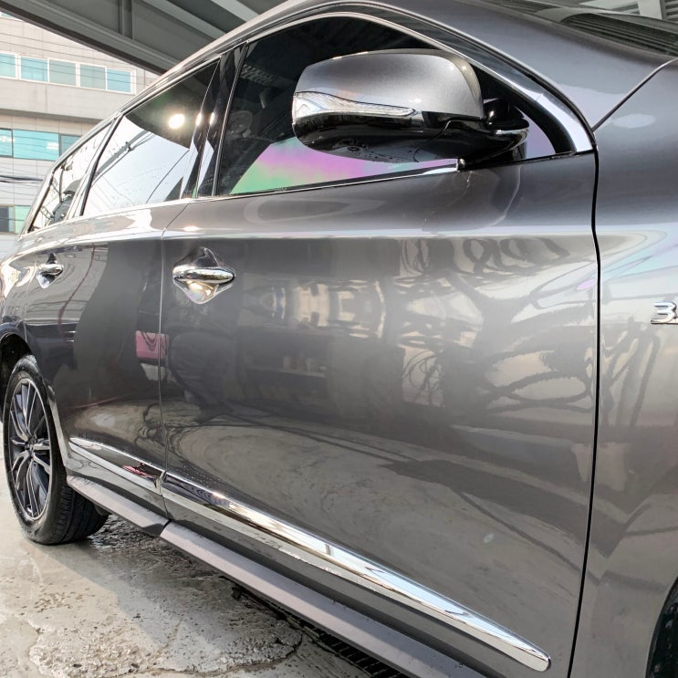 인피니티 Qx60 조수석 문 뒷문 판금도색 몰딩 교환 수리 강남 수입차 정비 수리 추천 성수동 외형복원 보험수리