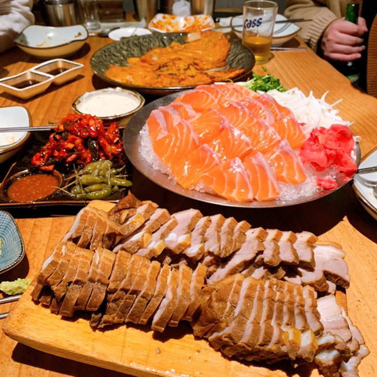 서울대입구맛집 이자카야 호타루”에서 술 안주로 연어and보쌈 무한리필 배터지게 먹은후기 네이버 블로그