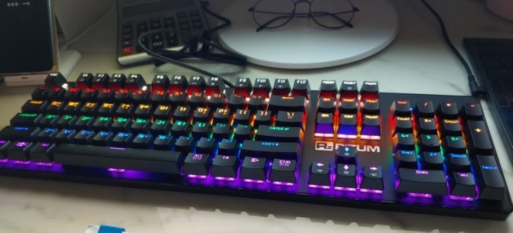 리줌 기계식 게이밍 키보드 RK202 불들어오는 키보드 예쁜 키보드 구매후기 사용기 : 네이버 블로그