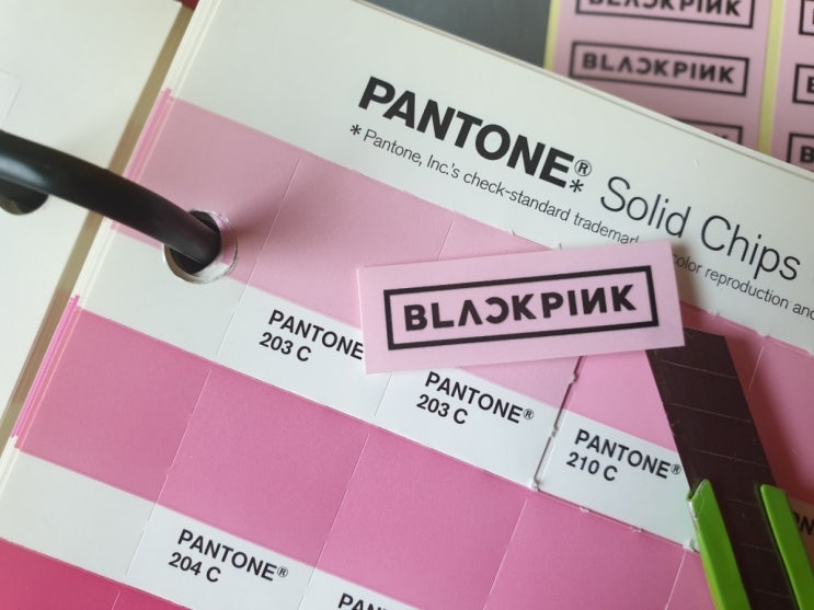 YG 엔터테인먼트 블랙핑크 유포지 별색 도무송 스티커 제작 납품하였습니다. : 네이버 블로그