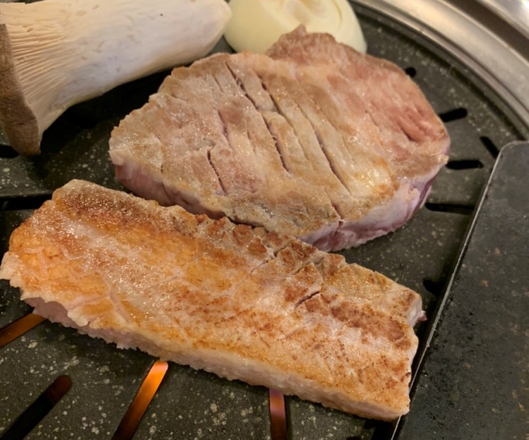 [부산 기장 고기] 삼겹살이 3,900원! “인생식당 기장점” : 네이버 블로그