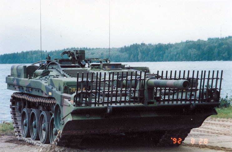 스웨덴의 주력전차, Strv 103 (Stridsvagn 103) : 네이버 블로그