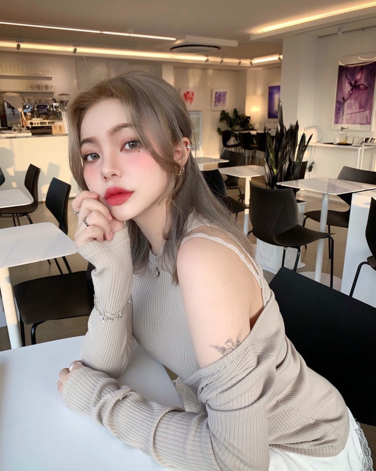 미사여자머리 영롱영롱 애쉬그레이코토리베이지헤어디자이너수정애쉬베이지중단발레이어드컷그리담그리담헤어미사역미용실하남미용실