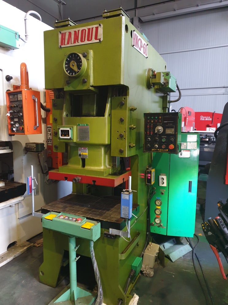 [판매 완료][CS중고프레스] 한얼 HNCP-60톤 프레스 (↧100, ↨300, ±70, 90) #spm30 #서울프레스 ...