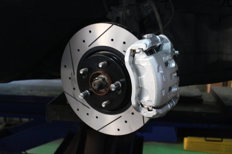 대전브레이크튜닝 르노 삼성 SM7 뉴아트 QM5 2P브레이크 킷 장착 : 네이버 블로그