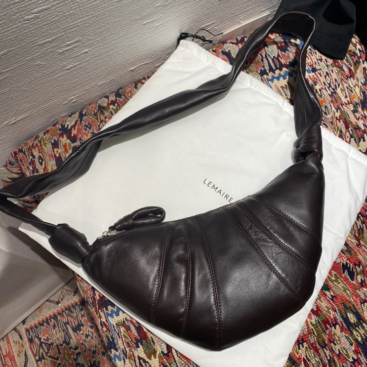 Item Review Lemaire 르메르 범백 크로와상 백 궁금한 셀럽들의 잇백 네이버 블로그