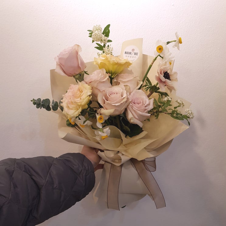 Mariangrose 퀵샌드 수입장미 미니 꽃다발 친구 생일선물 화이트데이 선물 연남동꽃집 홍대꽃집 상암동꽃집