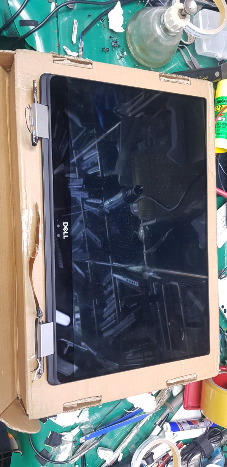 Dell (P73F) XPS 9575-15.6 터치 스크린 액정 불량 2월 19일 들어왔어요. 어재 3월 19일 수입 들어왔어요 ...